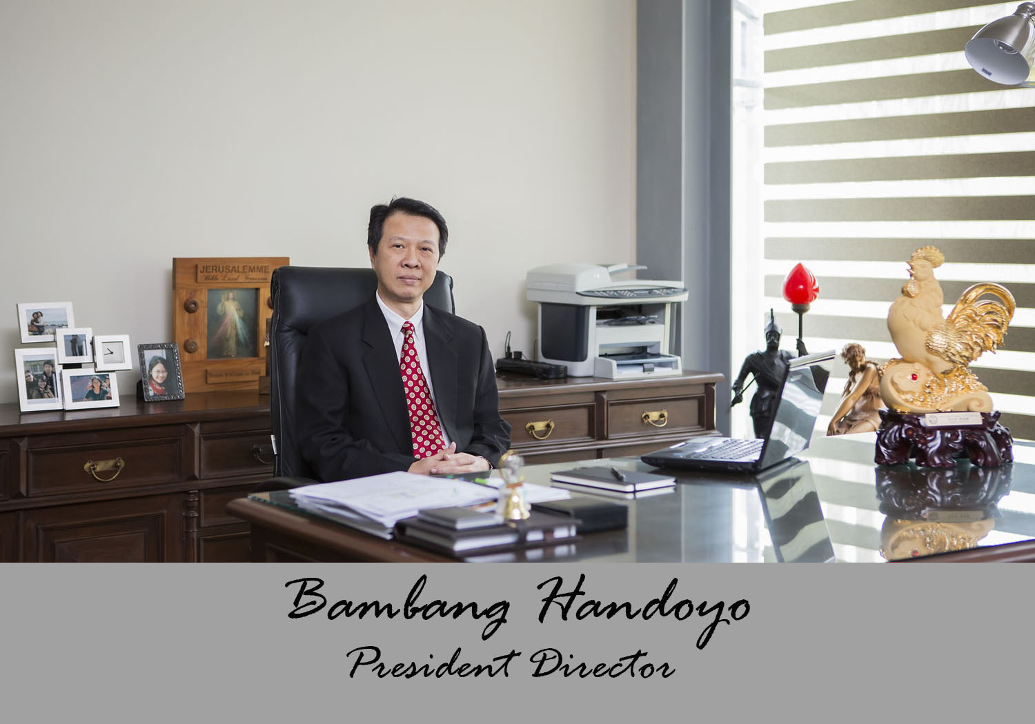 President Director – Armada Finance